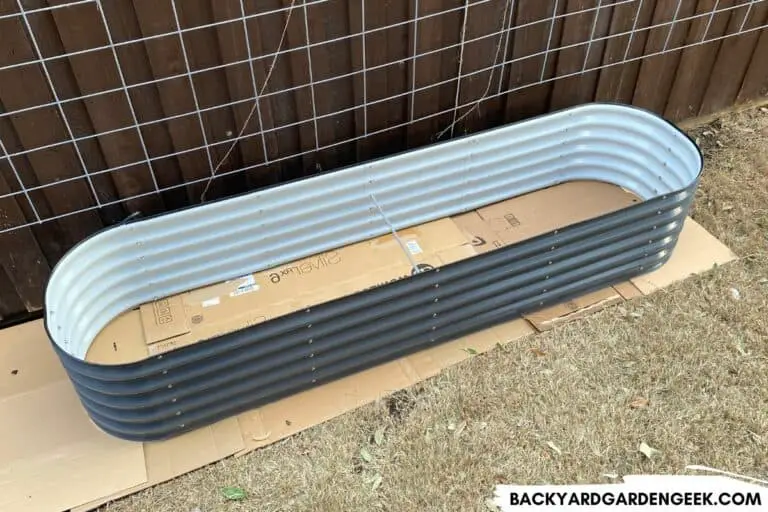 18 Best Materials to Put in the Bottom of Your Raised Beds – Backyard ...